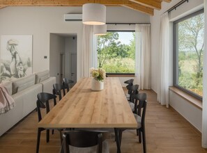 Villa | Restaurantes