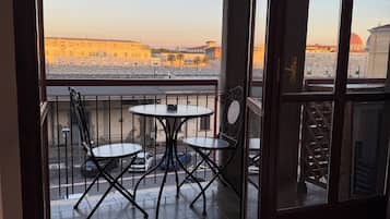 Suite Júnior, Vista para a cidade | Terraço/pátio interior