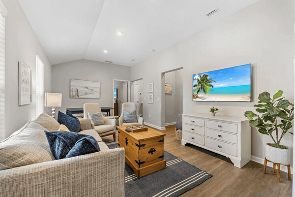 Ocean Oasis By Avantstay Block To Beach West Pcb, Pet-friendly - Panama City Beach, FL