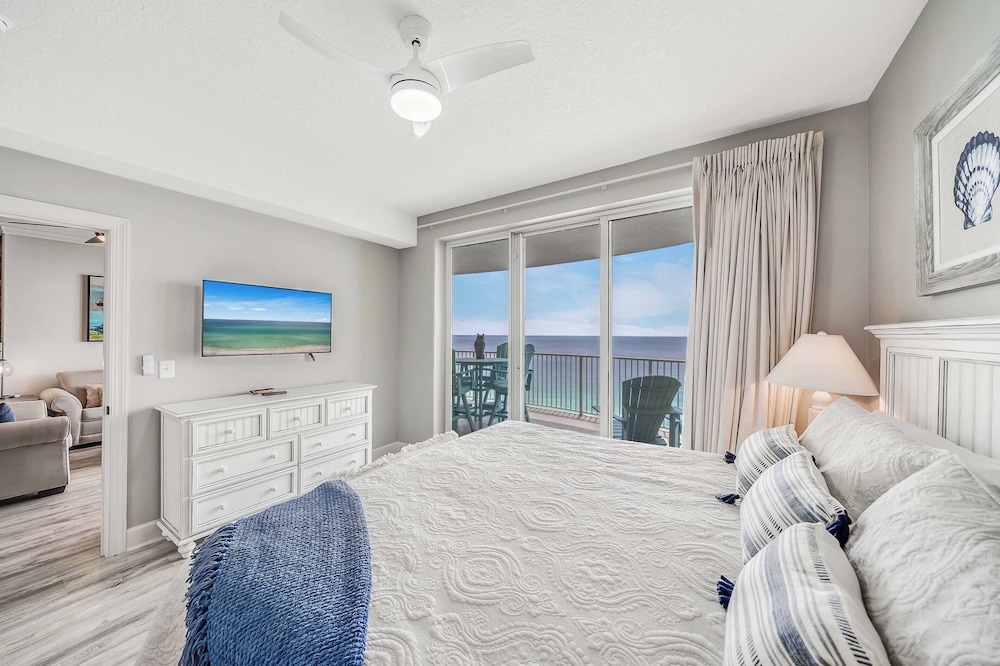 Manta Ray Villa By Avantstay Gulf Front + 2 Pools - Panama City Beach, FL
