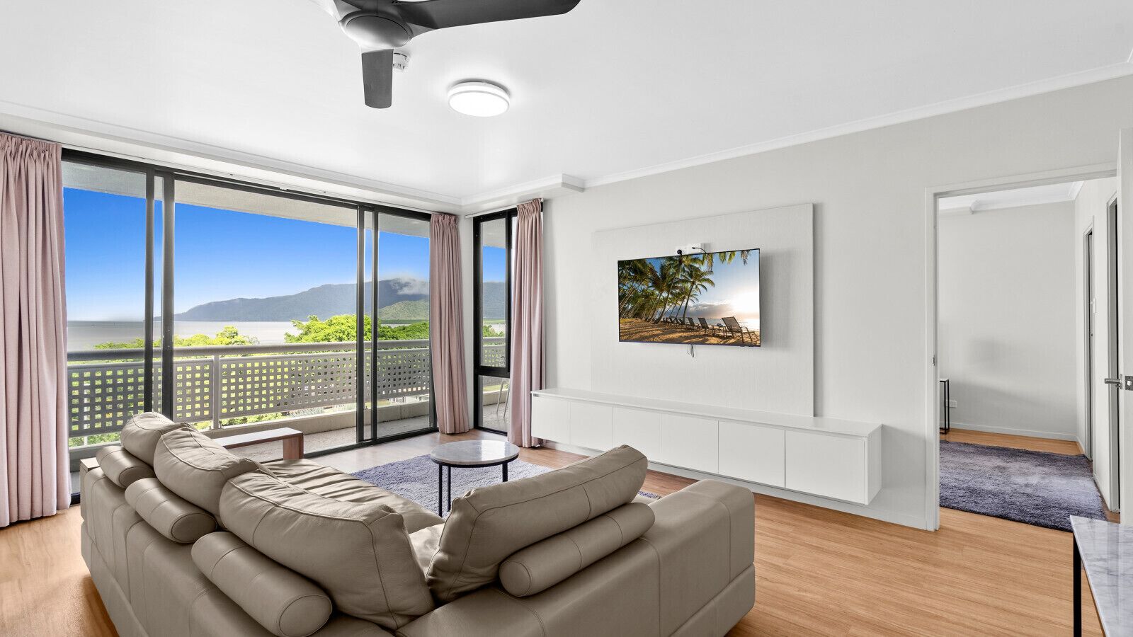 The Condo At Northshore Tower- Waterfront Luxury With Panoramic Sea Views - Cairns