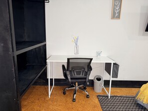 Modern Private Rood Yellow | Secretária, secretária adequada para computadores portáteis 