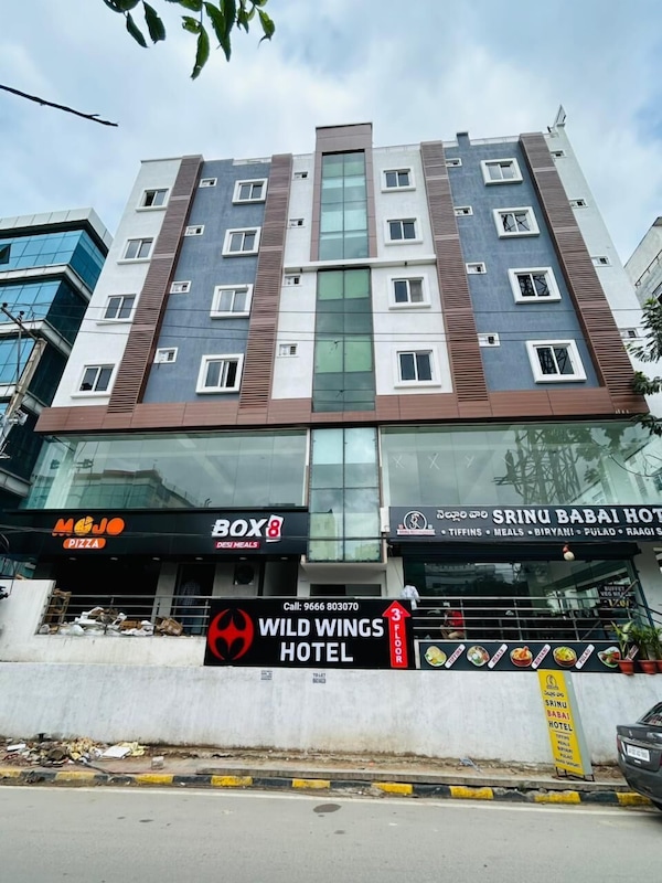 Wildwings Premium Hotel - Hyderabad