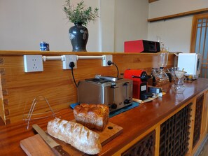 Pequeno-almoço continental diário incluído 