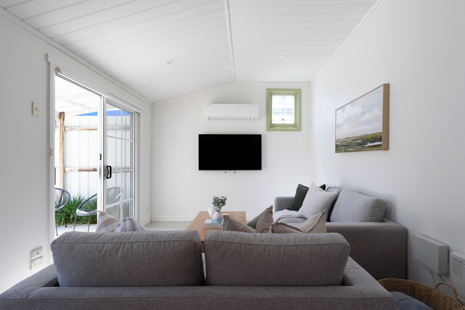 Sunny Cottage Retreat Close To Town Delights - Riverside