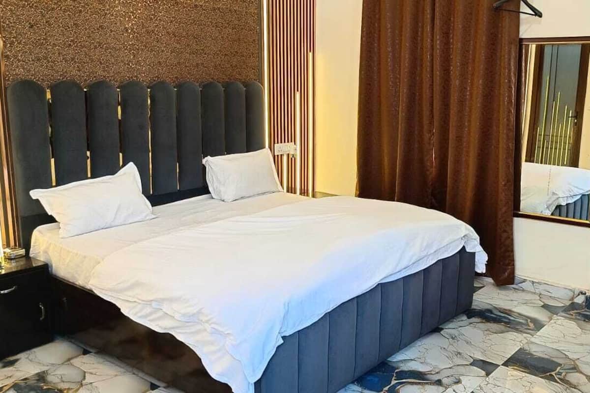 Quarto luxo, vista para o rio | 1 quarto, Wi-Fi de cortesia
