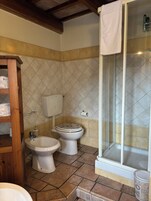 Apartamento Básico, Vista para a cidade | Casa de banho