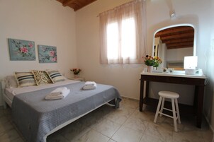 Villa | 2 quartos, secretária 