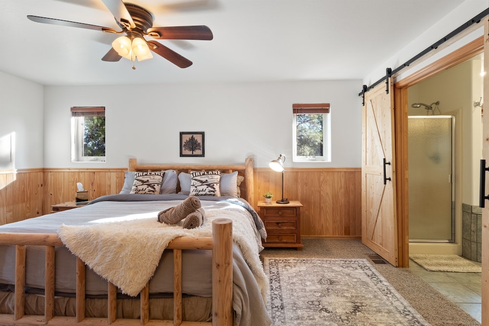 Bush Pilots Paradise | Fly or Drive-in Cozy Cabin - Overgaard | FeWo-direkt