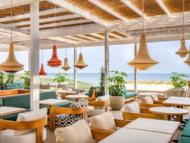 4 restaurantes, café da manhã, culinária mediterrânea