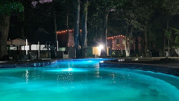 Piscina externa