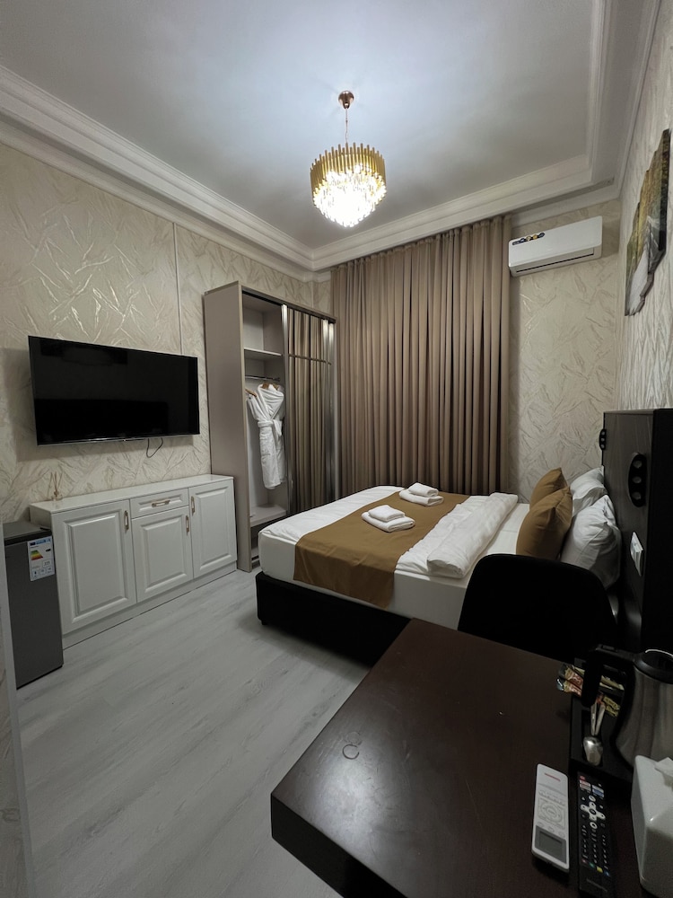 Comfort Hotel - Bishkek