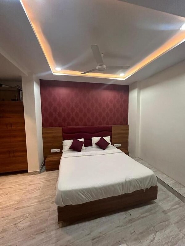 Hotel Hill View - Gandhinagar