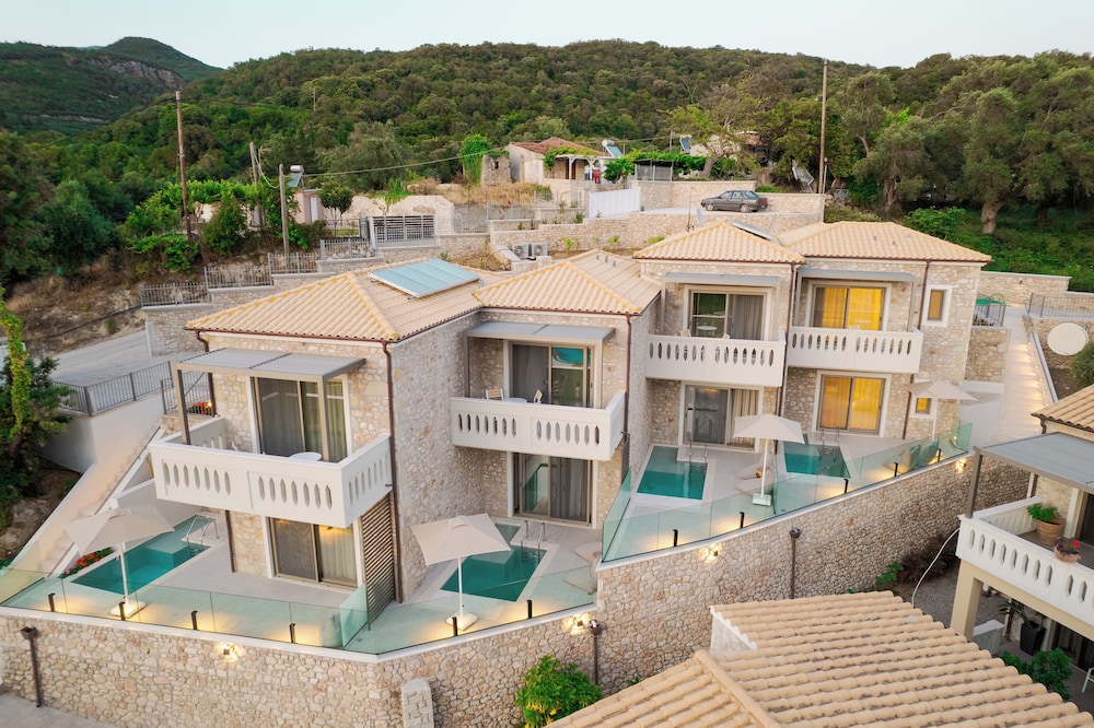 Anemolia Parga Suites - Greece