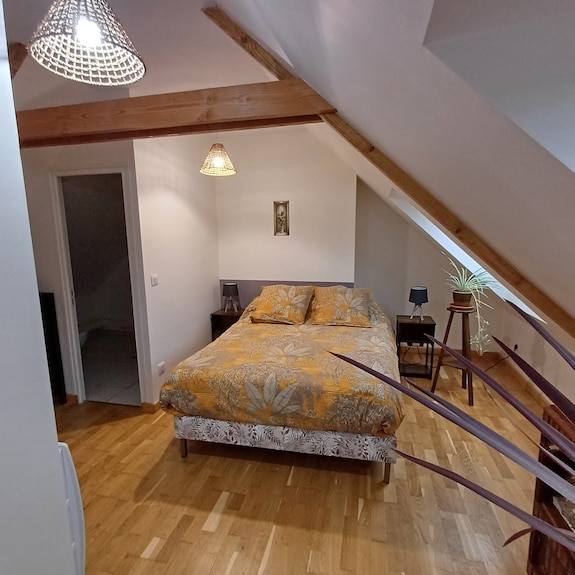 La Méouzine, Gîte For 4 People, 5 Minutes From The Pond, Pets Welcome, - Limousin