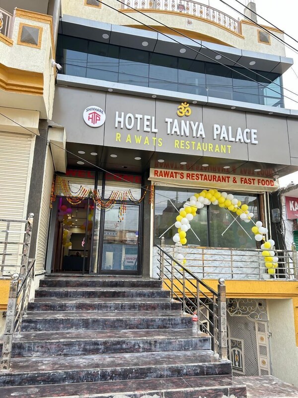 Hotel Tanya Palace - Gwalior