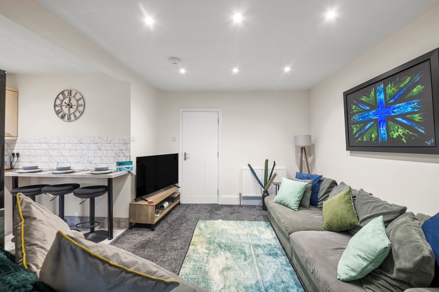 Spacious 5br Oxford Home, Sleeps 11 - Oxford