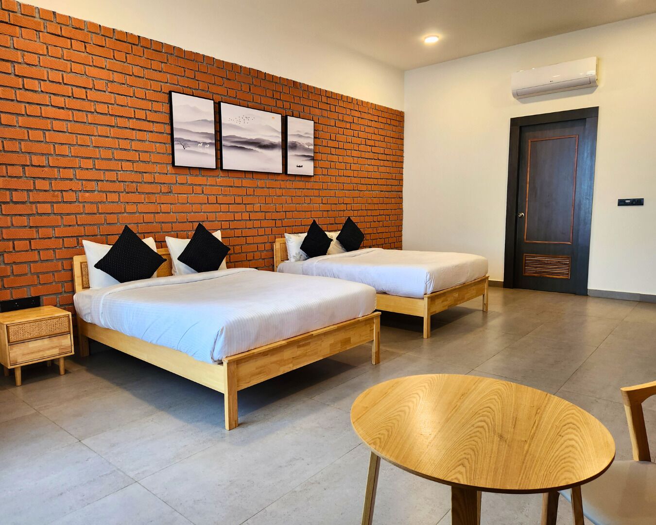 Apartamento família | Roupas de cama premium, edredons de pluma