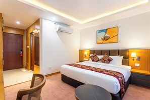 Quarto Deluxe, vista para o vale | Cofre no quarto, secretária, quartos insonorizados 