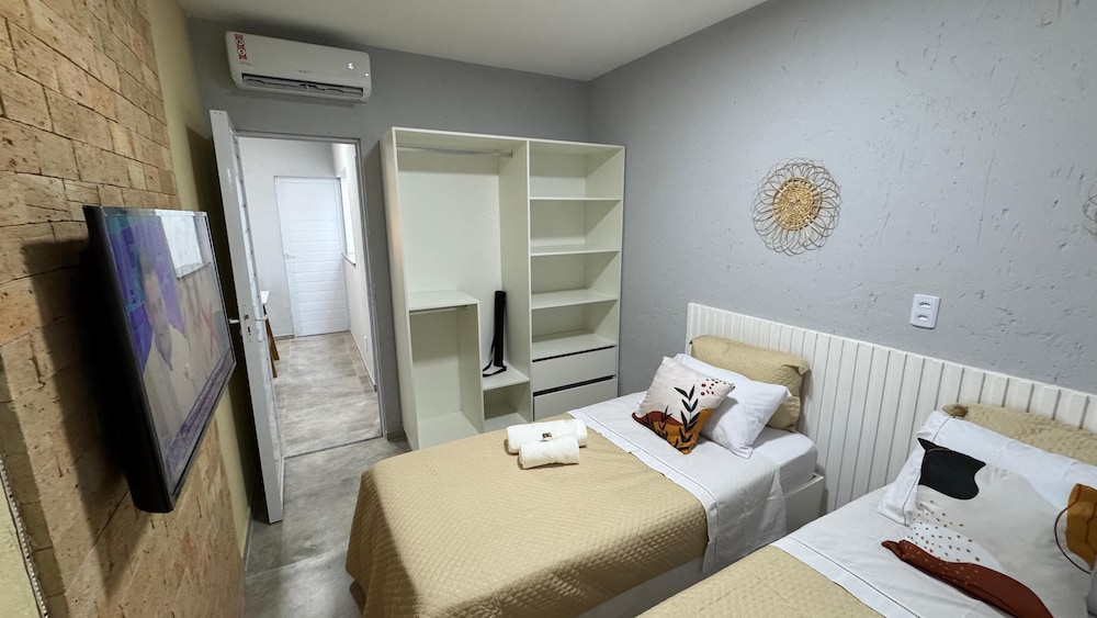 House 500 m from the Atalaia waterfront in Aracaju - Village D - Coroa ...