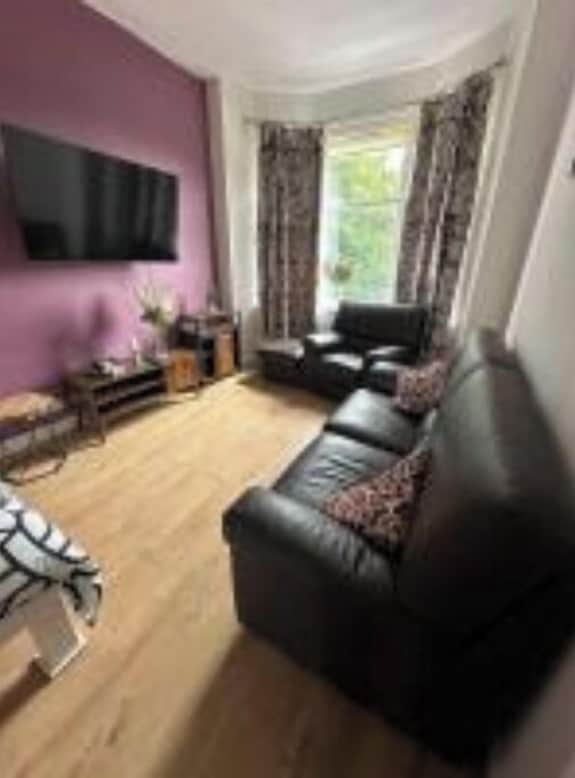 Clydebank Cozy 3bdr Flat Near Glasgow - Loch Lomond