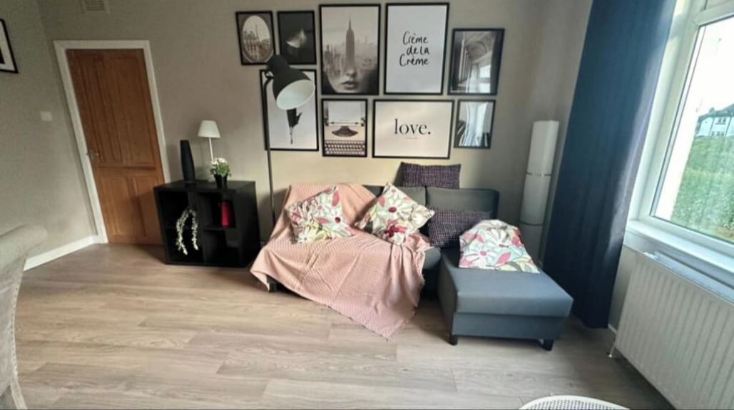 Holly Street House With Separate Entrance, On The Edge Of Glasgow\n - Loch Lomond