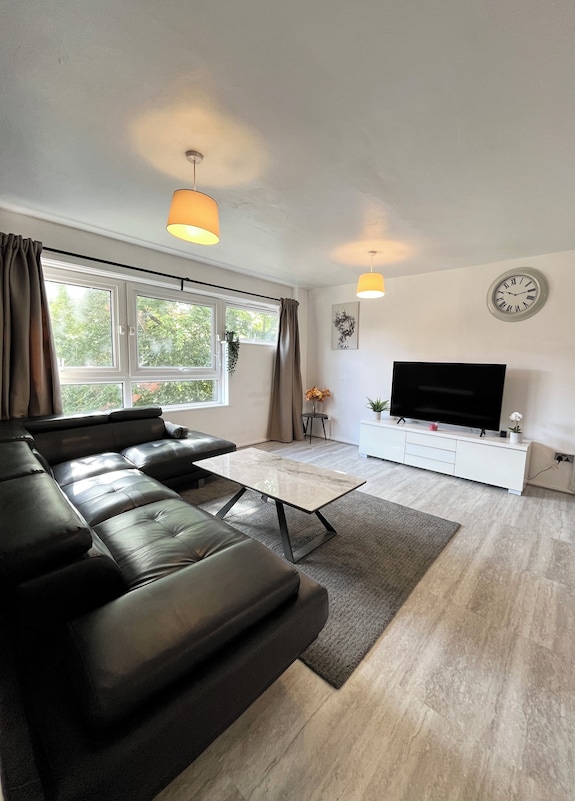 Fabulous 1-bedroom Apartment In Central Birmingham, Ladywood Tv+netflix, Wifi - Birmingham