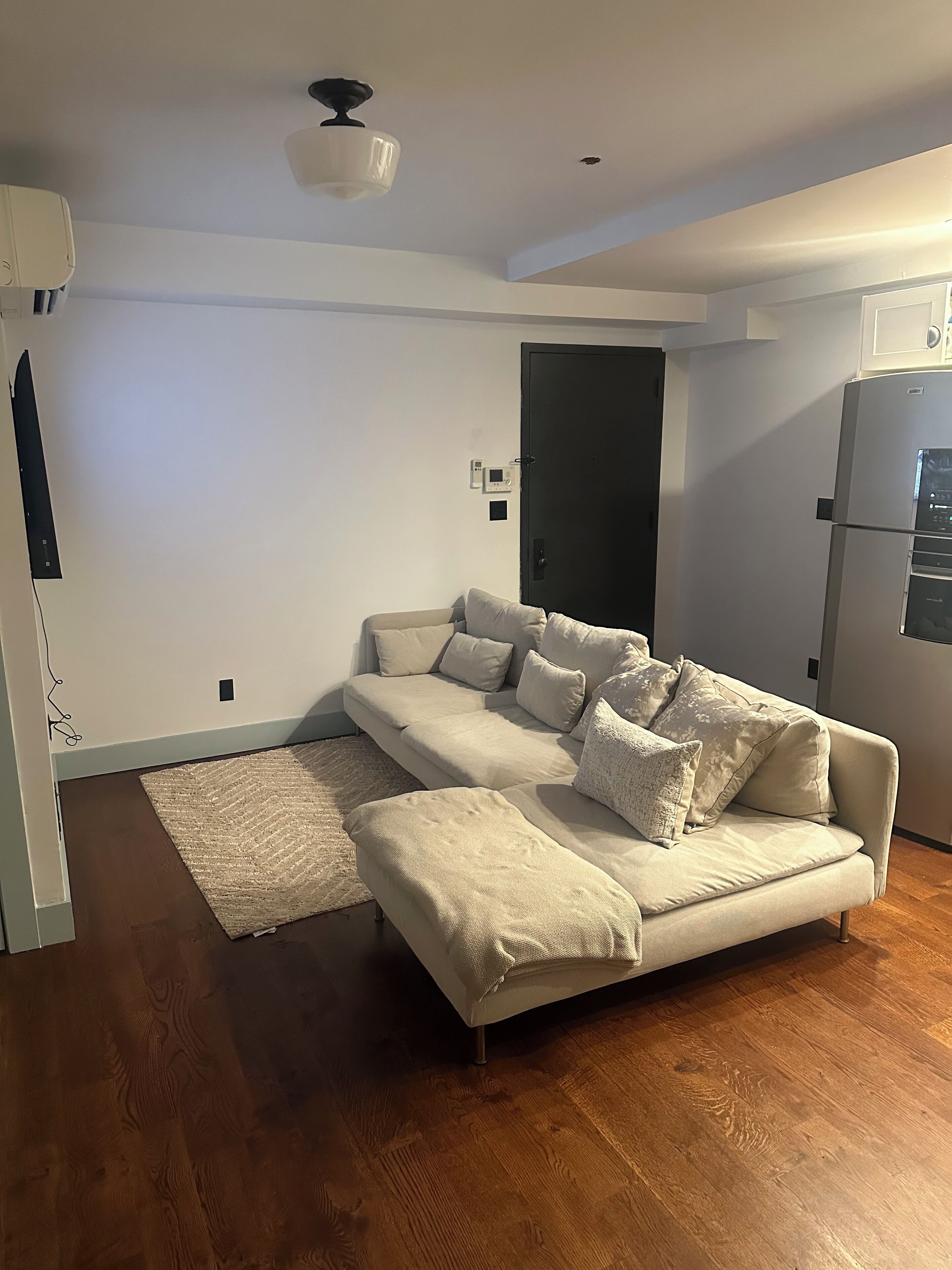 Cozy 2 bedroom apartment with Ac, Wifi In Nice Part Of Brooklyn Subway ...