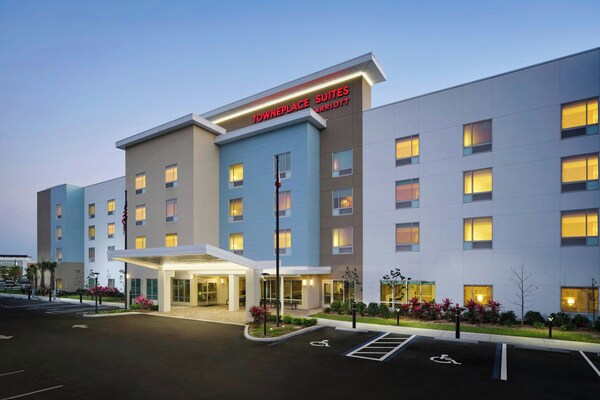 Towneplace Suites By Marriott Fort Myers Southeast - Fort Myers, FL