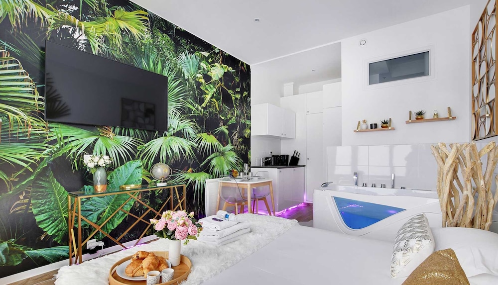 Magnificent Flat - 2br/6p - Champs Elysaes - Paris