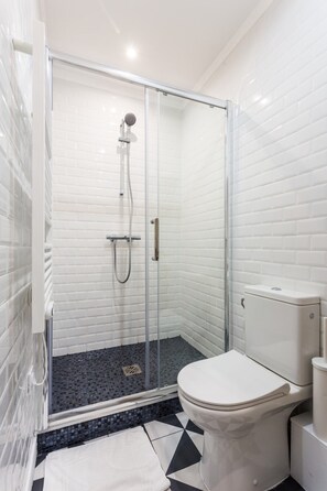 Apartamento | Casa de banho | Toalhas fornecidas