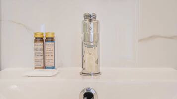 Apartamento | Comodidades do banheiro