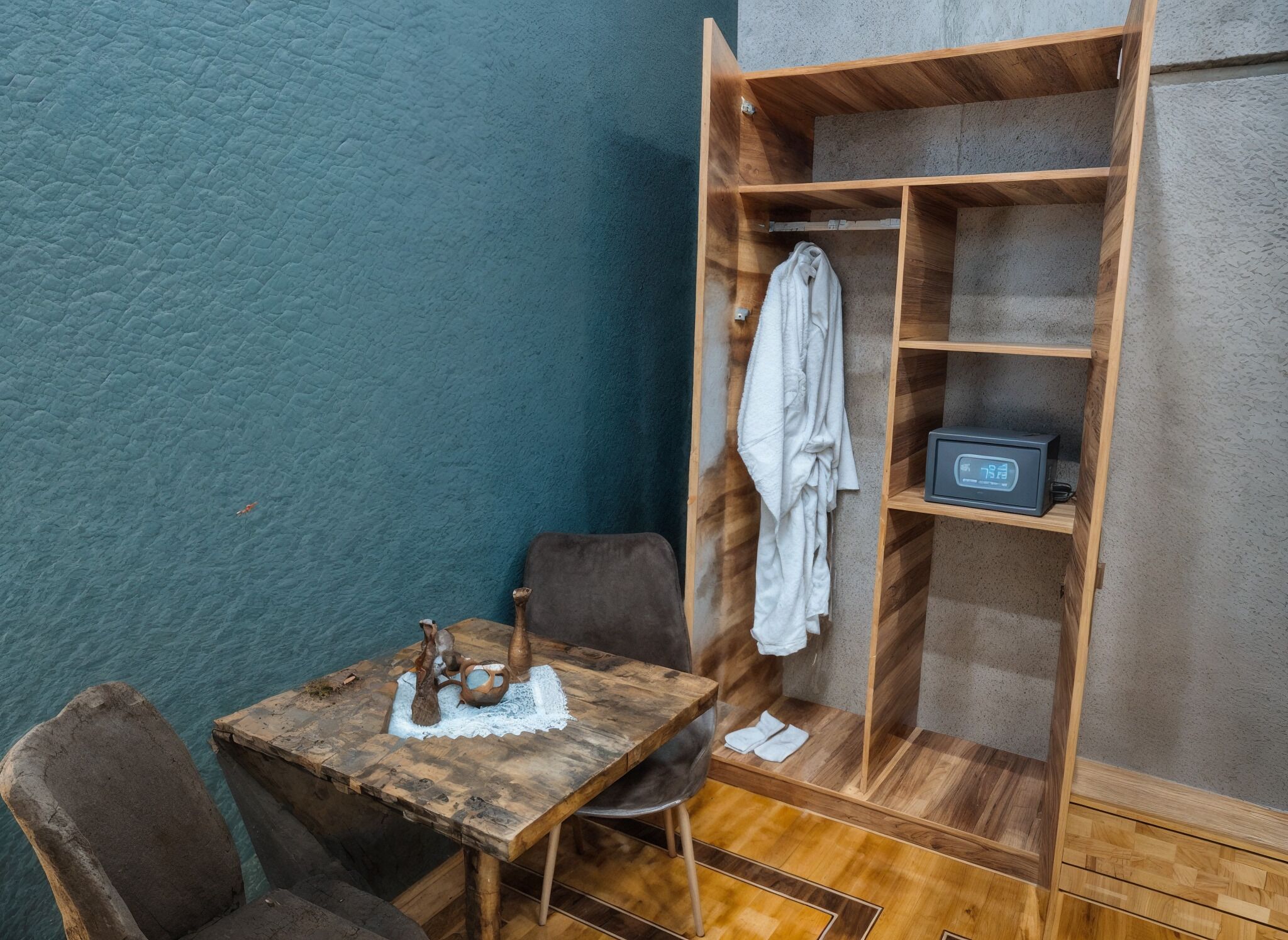 Quarto casal luxo, vista para a cidade | Escrivaninha, quartos à prova de som, Wi-Fi de cortesia, roupa de cama