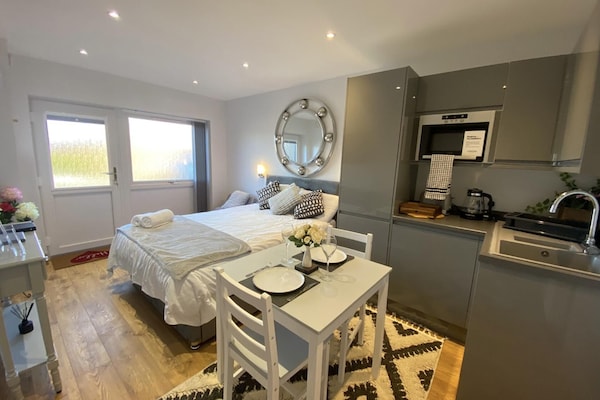 Beautiful 1-bed Studio In Penrith - Penrith