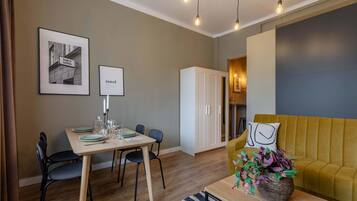 Apartamento | 1 quarto, secretária