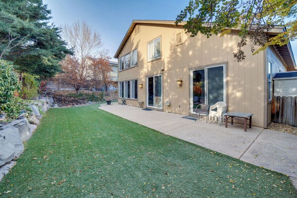 Ski Getaway W/ Hot Tub: Reno Home By Attractions - Reno, NV