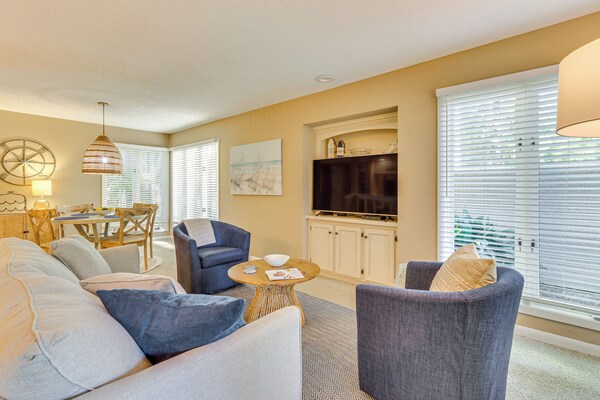 Resort Perks Beach Access: Condo In Hilton Head - Hilton Head Island, SC