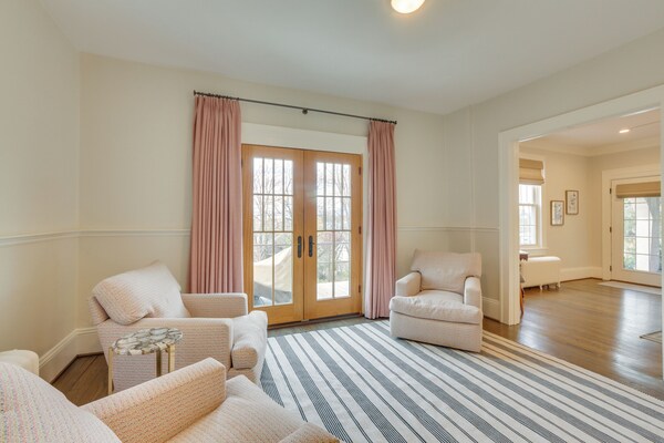 Walk To Roanoke River Greenway: Mountain-view Home - Roanoke, VA