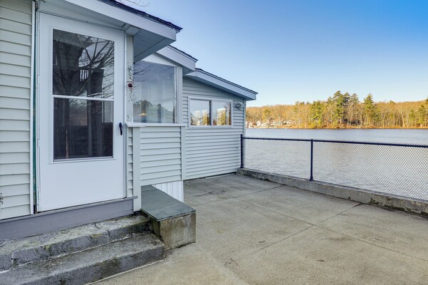 Lakefront Salem Retreat - Fish, Swim, Kayak & More - Londonderry, NH