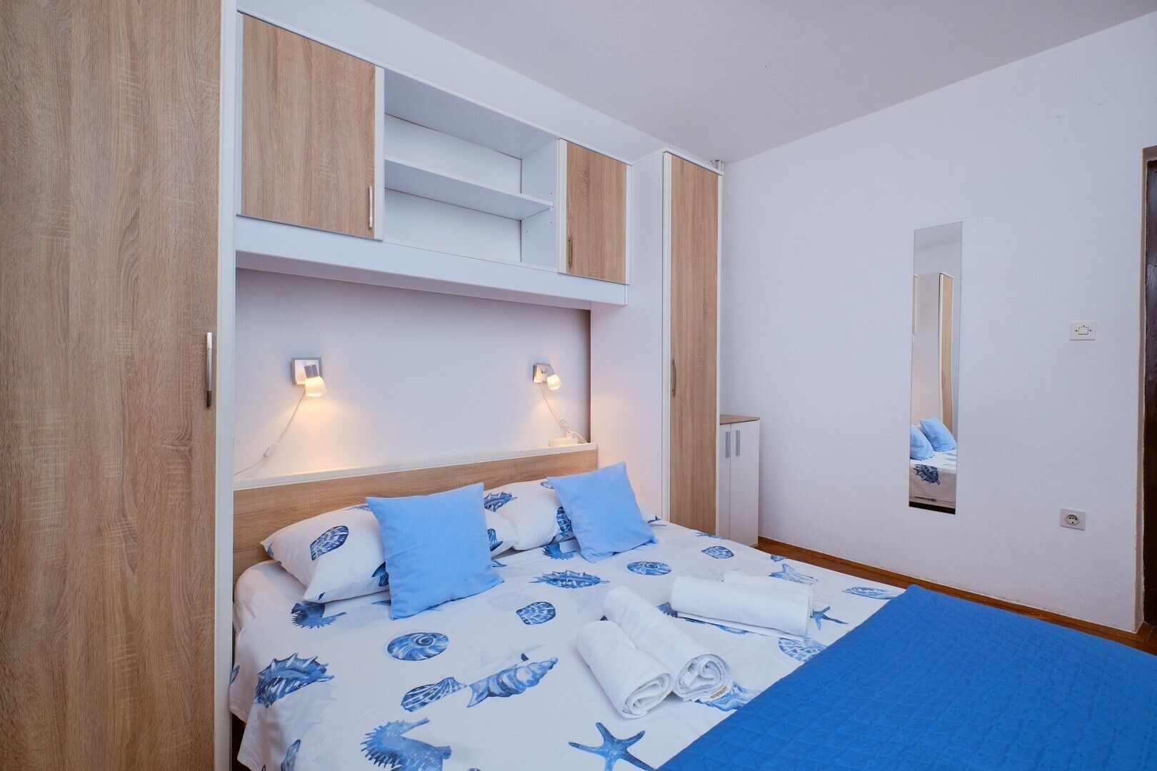 Apartment Ruzica 1, Suitable For 4 People, Located On Malin, In Mali Lošinj. - Mali Losinj