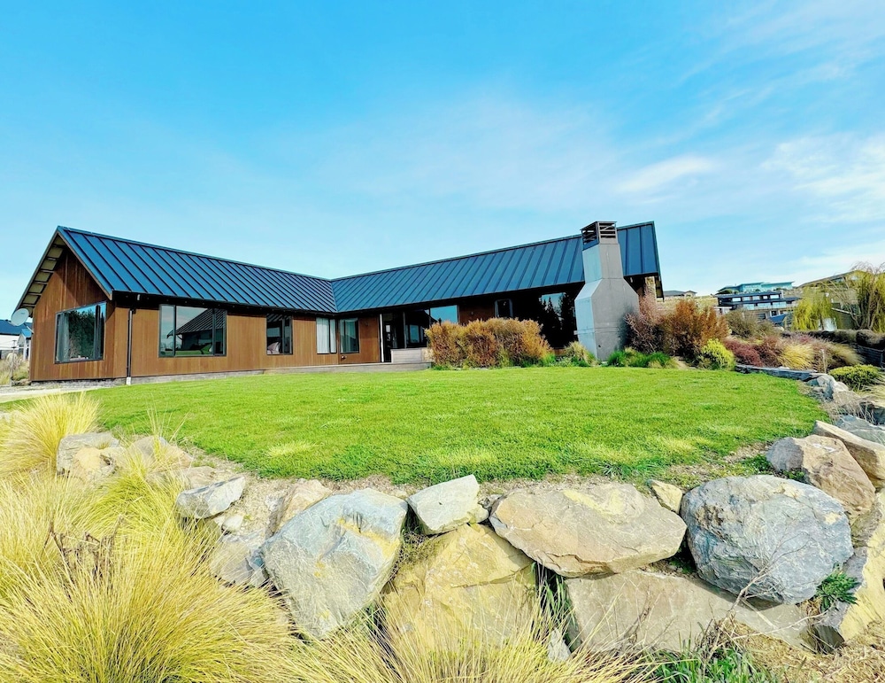 Cedar View - Lake Tekapo, New Zealand