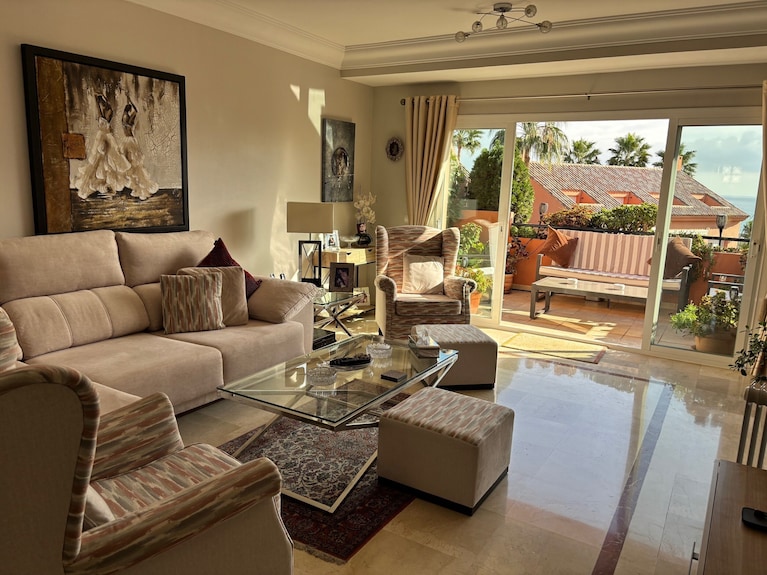 Beautiful Duplex Home With Pool Only A Short Walk To Estepona Port And Beach - Estepona