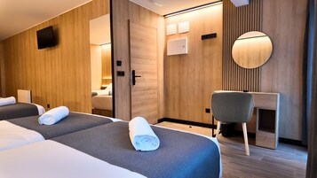 Quarto quádruplo superluxo | Roupas de cama premium