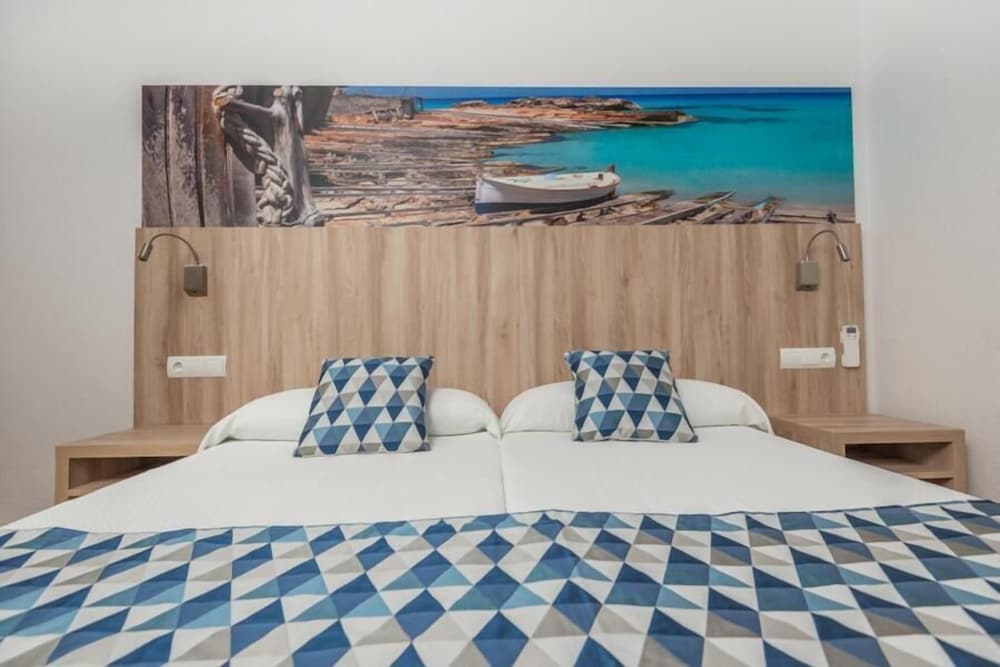 Apartamentos Niko - Santa Eulalia