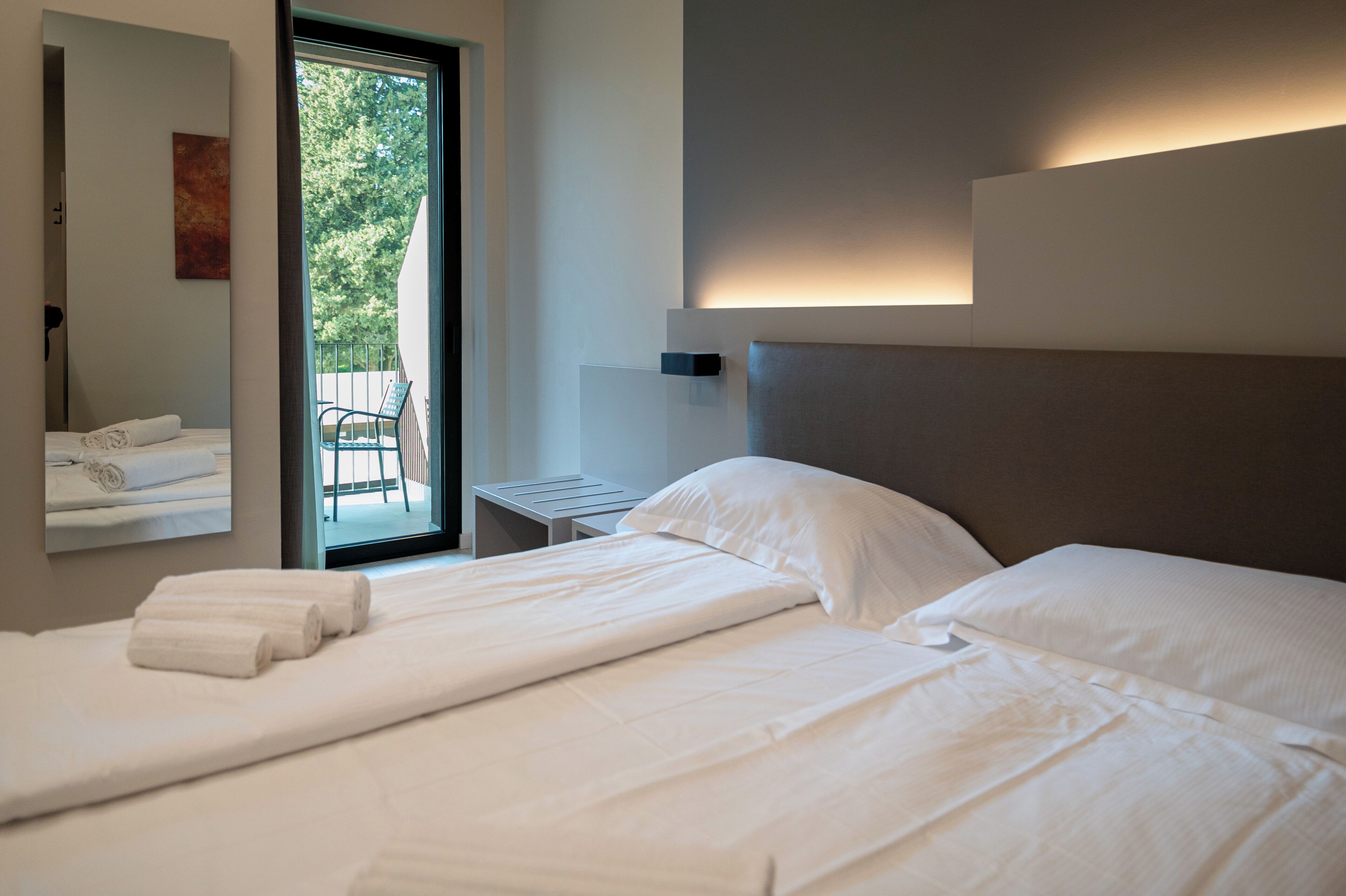 Camera Doppia Deluxe con balcone | Roupas de cama premium, edredons de pluma