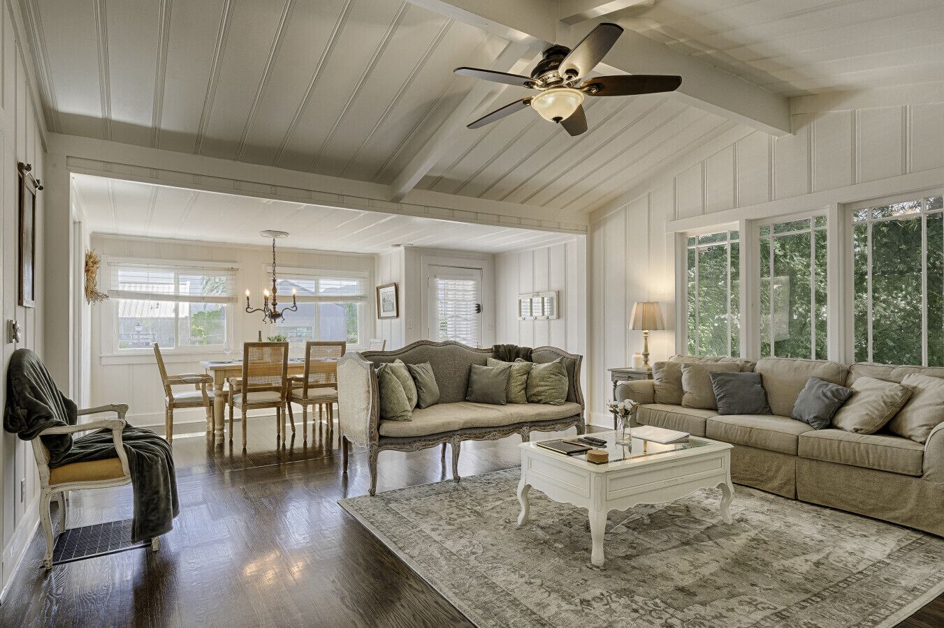 Timeless Charm, Modern Comfort Close To Everything - Petaluma, CA