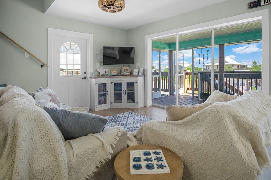 Steps From The Beach: 2br Home On Little Gasparilla Island With Bay Views - Gasparilla Island State Park, Boca Grande