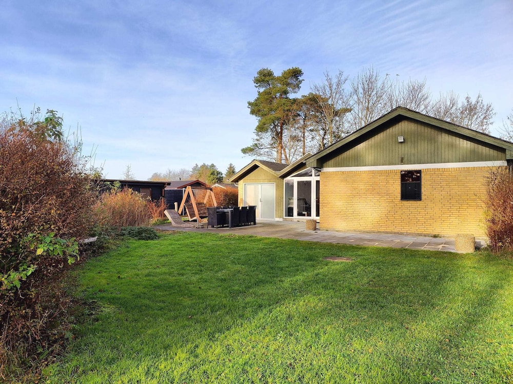 4 Star Holiday Home In Hals - Hou