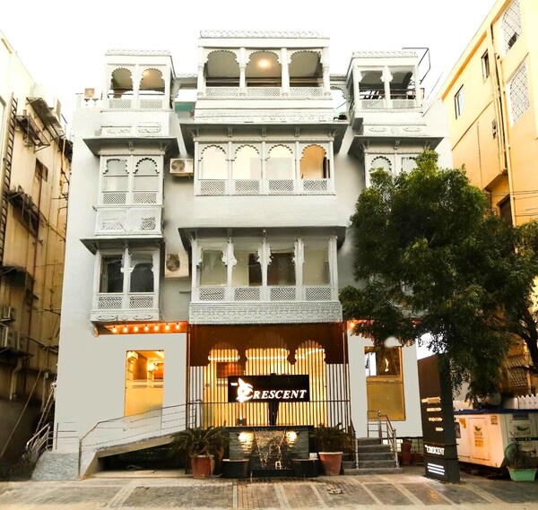 The Crescent - Udaipur