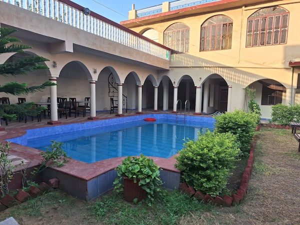 Hotel Om Pushkar - Pushkar